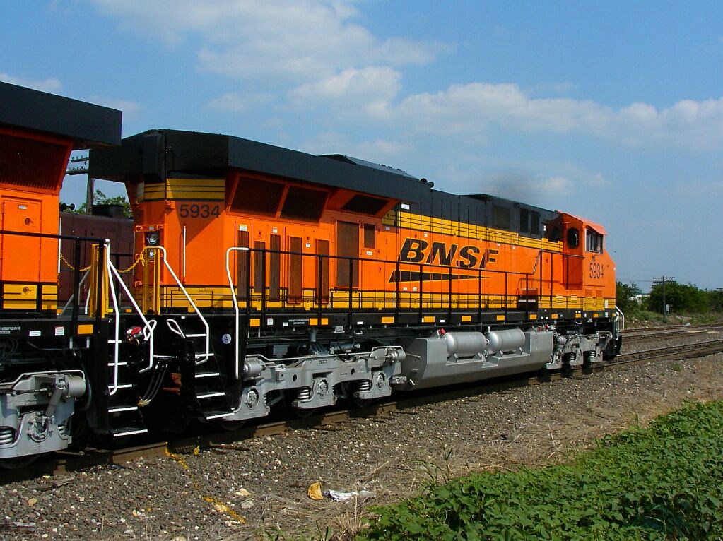 BNSF 5934